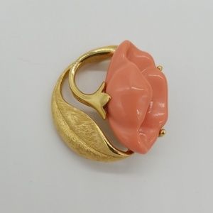 Vintage | Jewelry | Vintage Avon Pink Flower Goldtone Pin Brooch | Poshmark